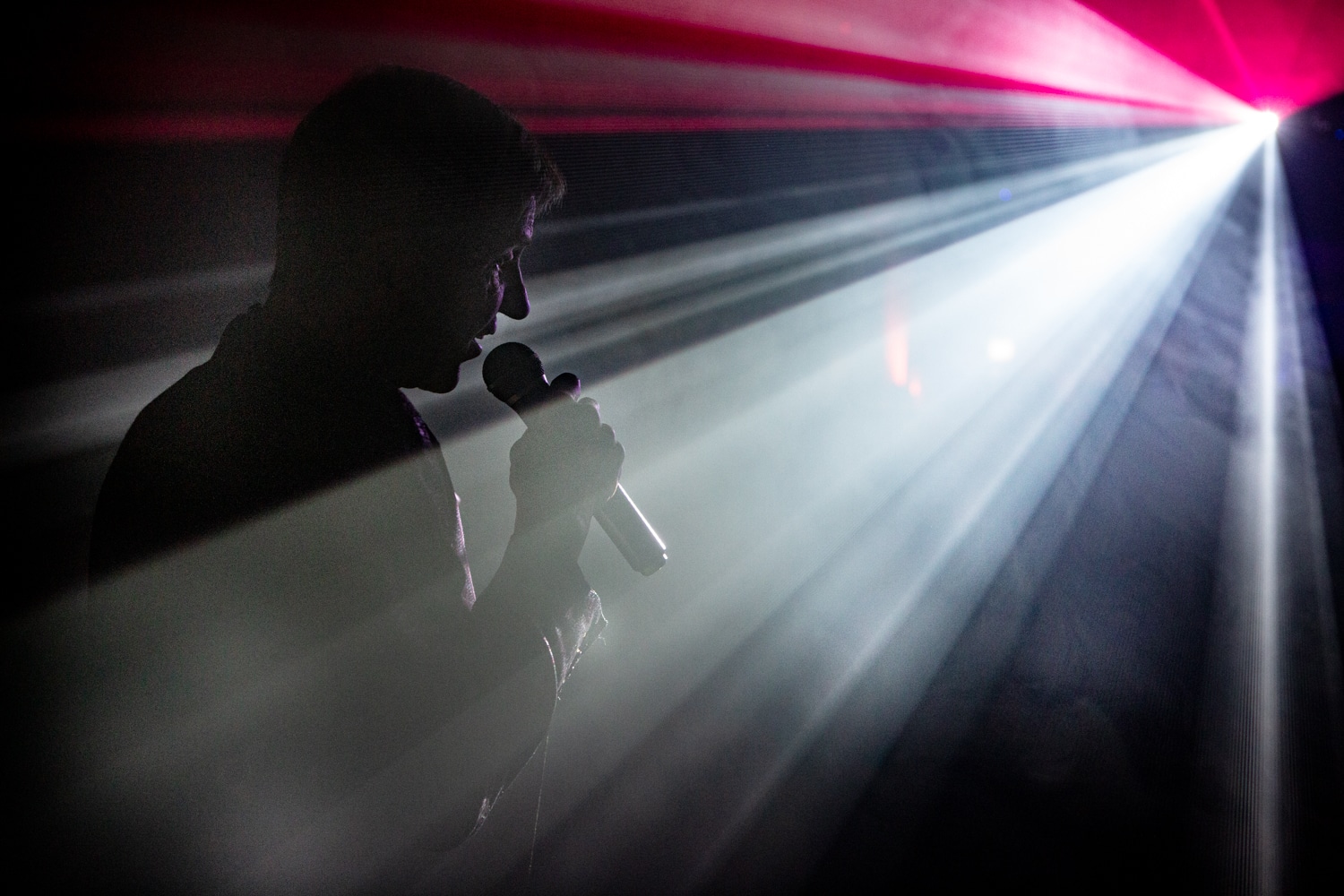 Long defunct club still draws hundreds of dancers